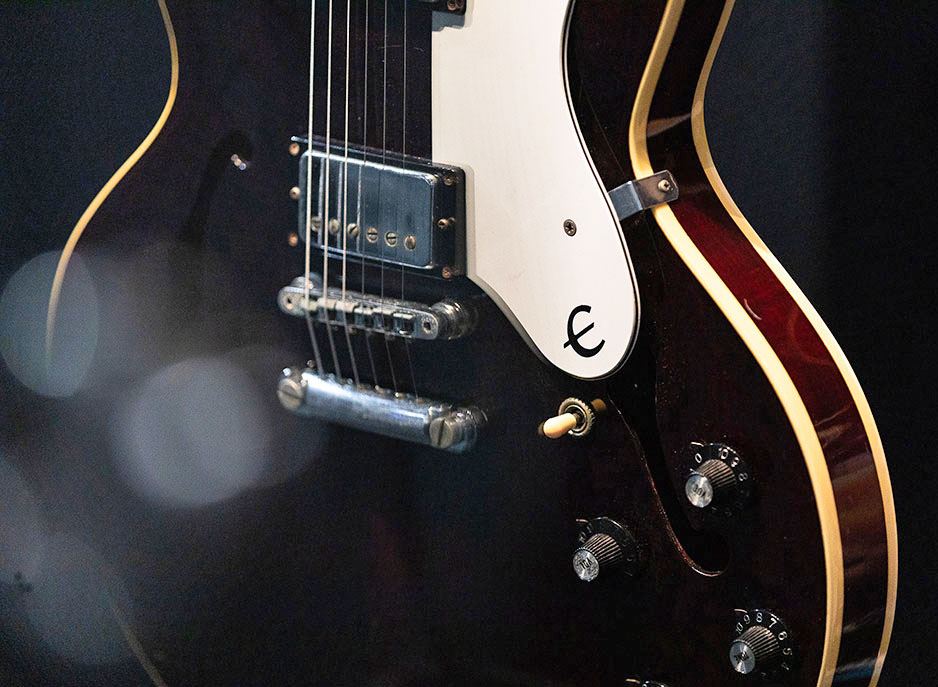 Epiphone Riviera (Matsumoku, Wine Red) – The Chief's Guitars – Noel ...