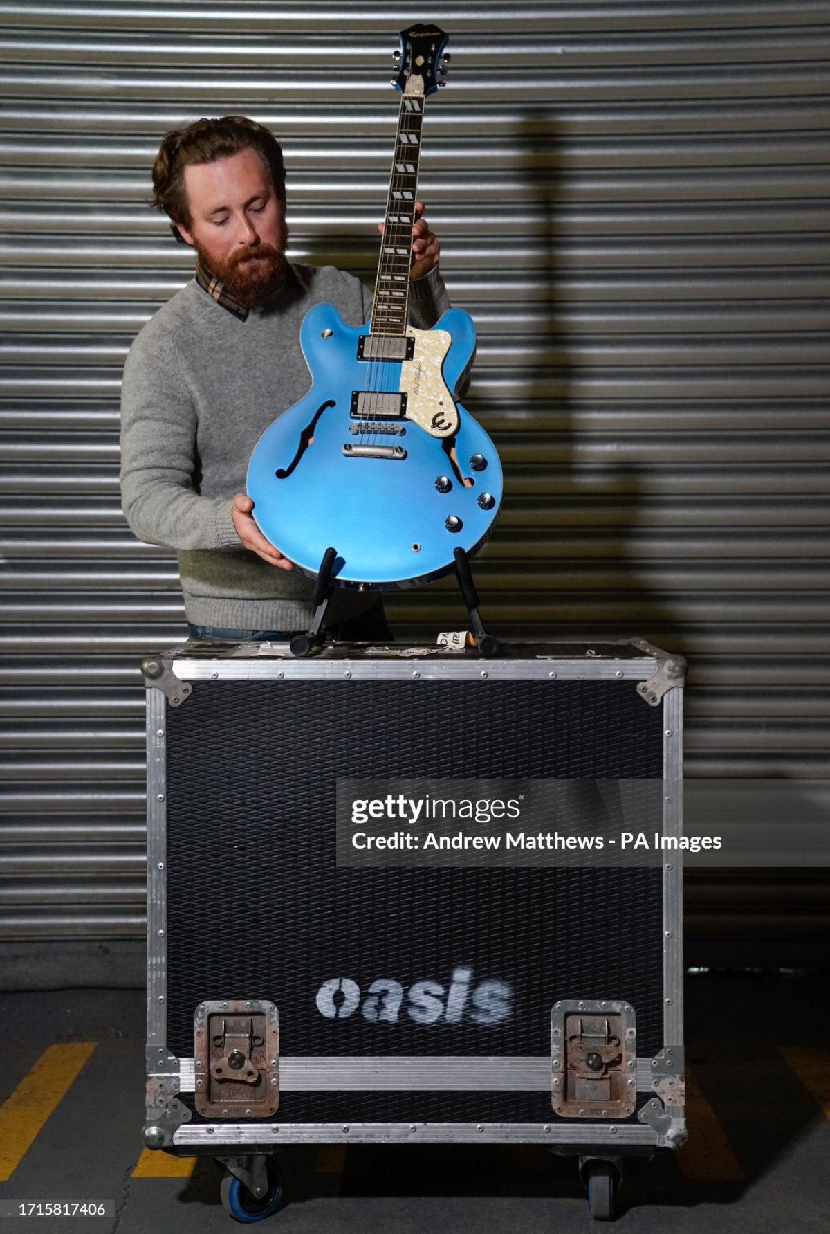 Epiphone Supernova – The Chief's Guitars – Noel Gallagher's guitars: a ...