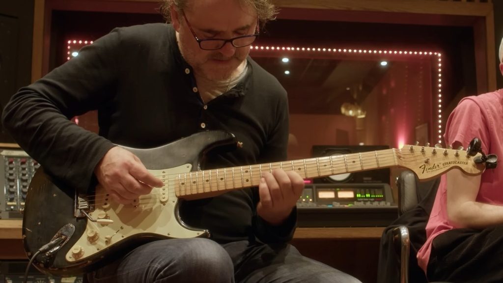 Fender The Edge Stratocaster – The Chief's Guitars – Noel Gallagher's ...